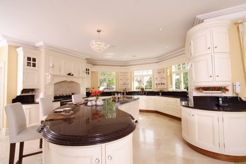 Bespoke Kitchen Cream